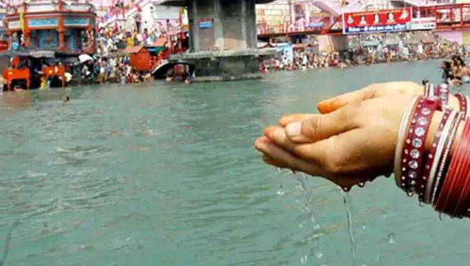 ଗଙ୍ଗାଜଳ ଘରେ ରଖିବାର ସଠିକ ସ୍ଥାନ ? ଜାଣନ୍ତୁ ଏବଂ ପୁଣ୍ୟ ଲାଭ ପ୍ରାପ୍ତି କରନ୍ତୁ ...